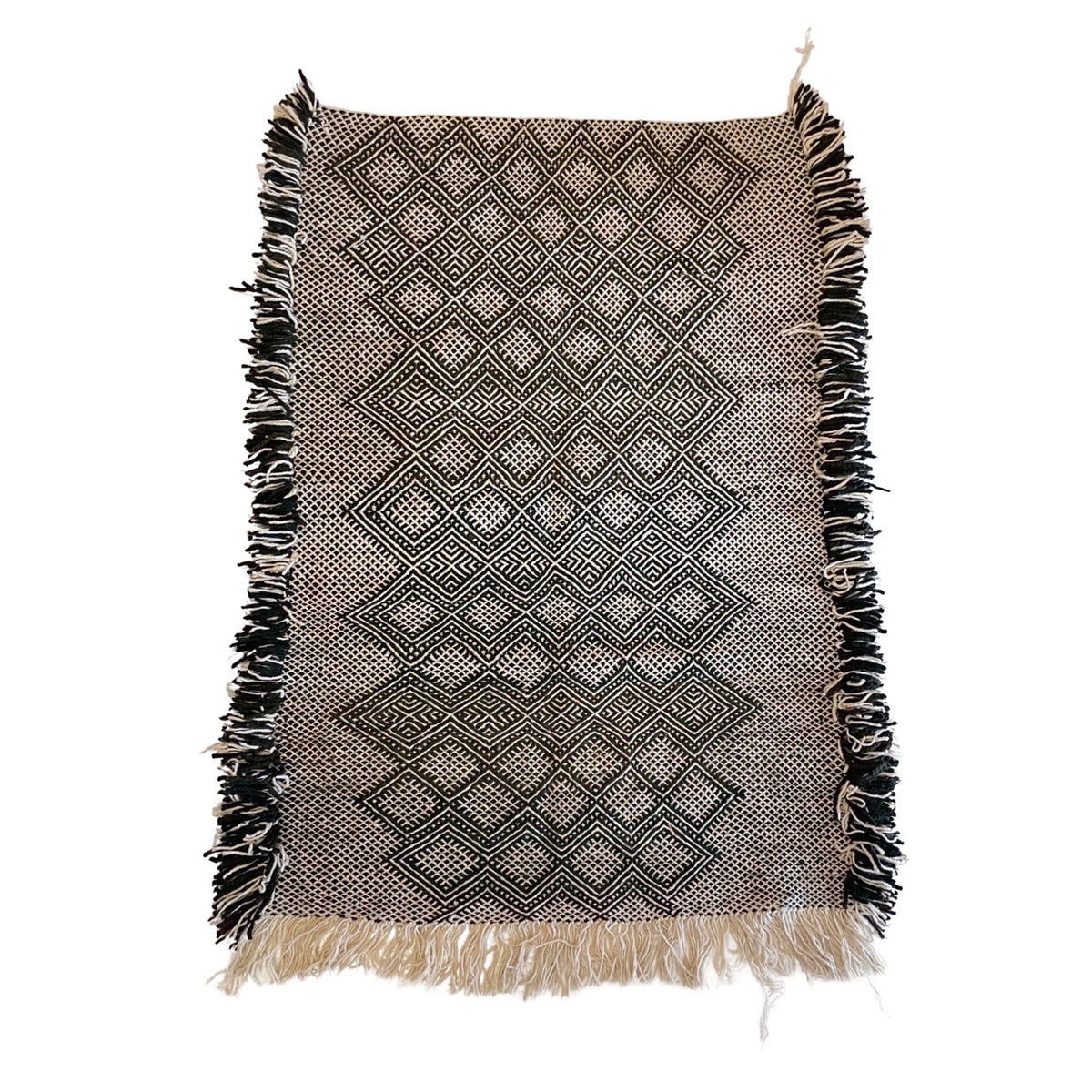 Black and white Moroccan Zanafi flatweave rug– Kantara | Moroccan Rugs